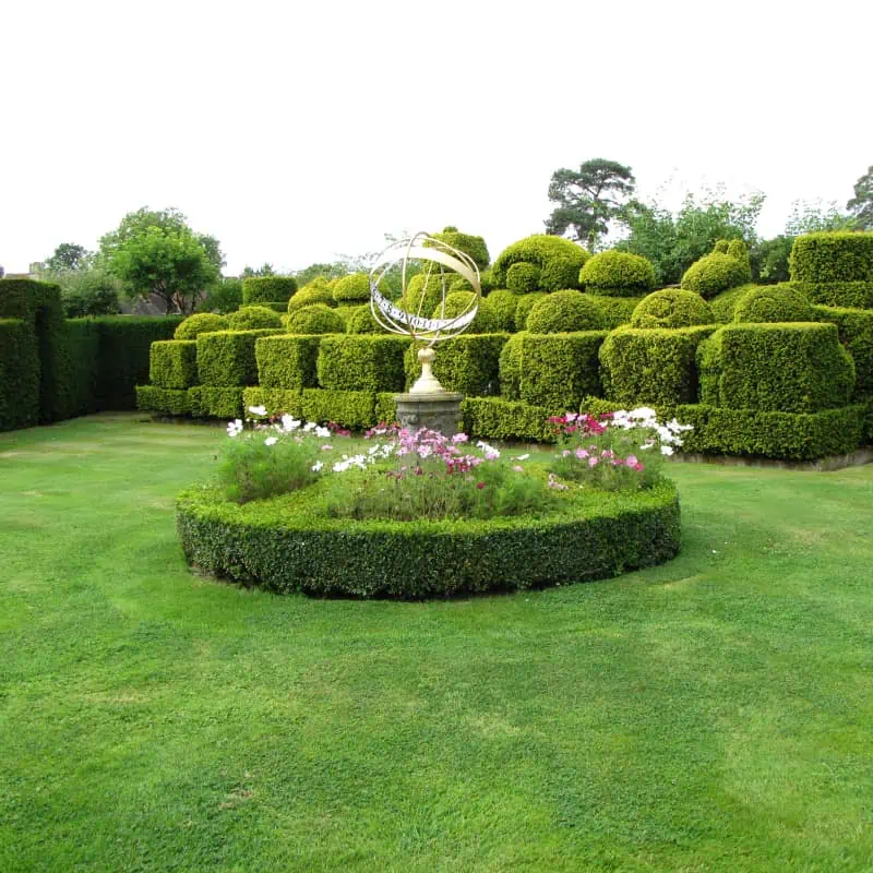 24 Garden Design Ideas for Privacy - Pond Informer